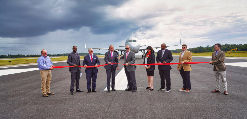 Runway reopens at Mobile Downtown Airport