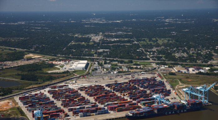 Port of Mobile posts record year for containerized cargo; updates image