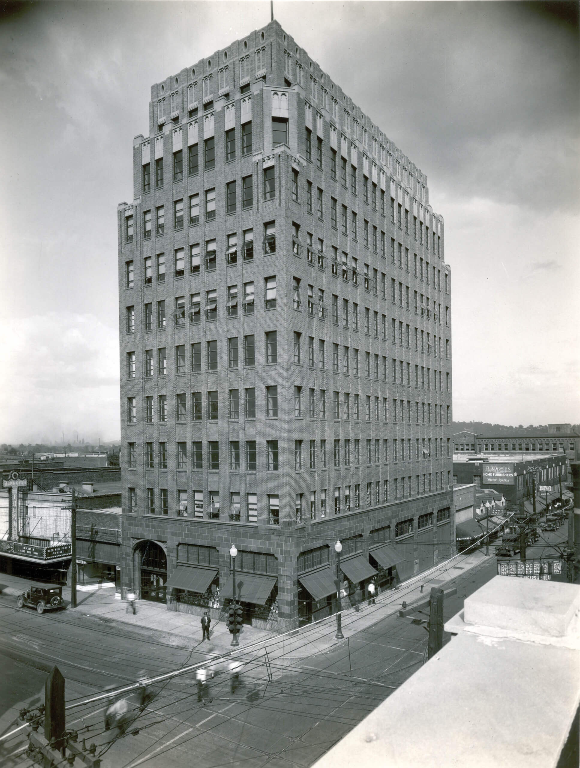 Retrospect: Turning little rocks into big business