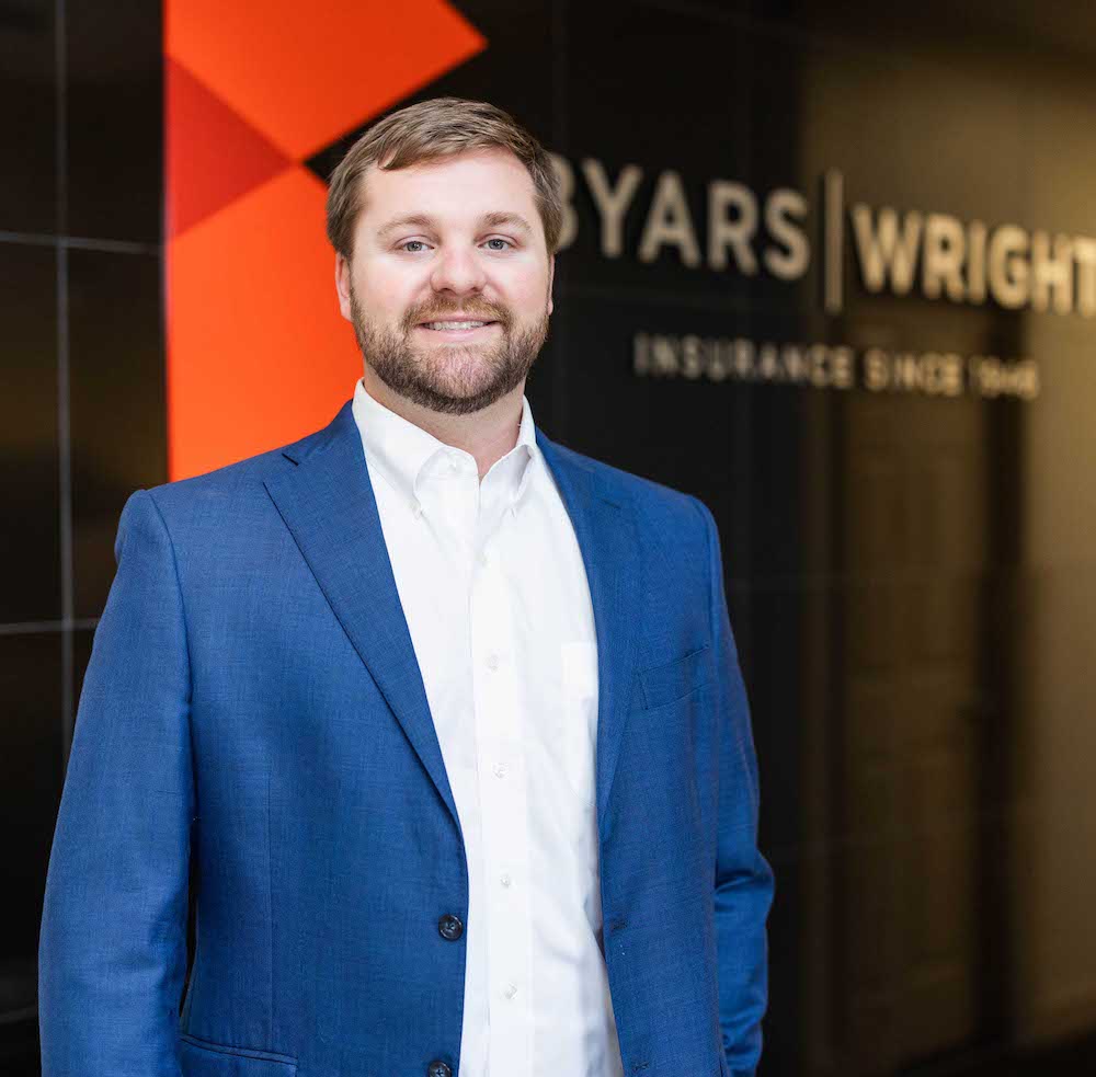 Businesses benefit from the experience of an insurance agent