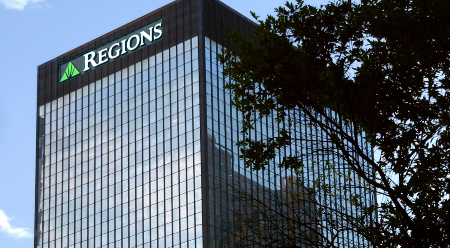 Regions exec among Most Powerful Women in Banking for 5th year