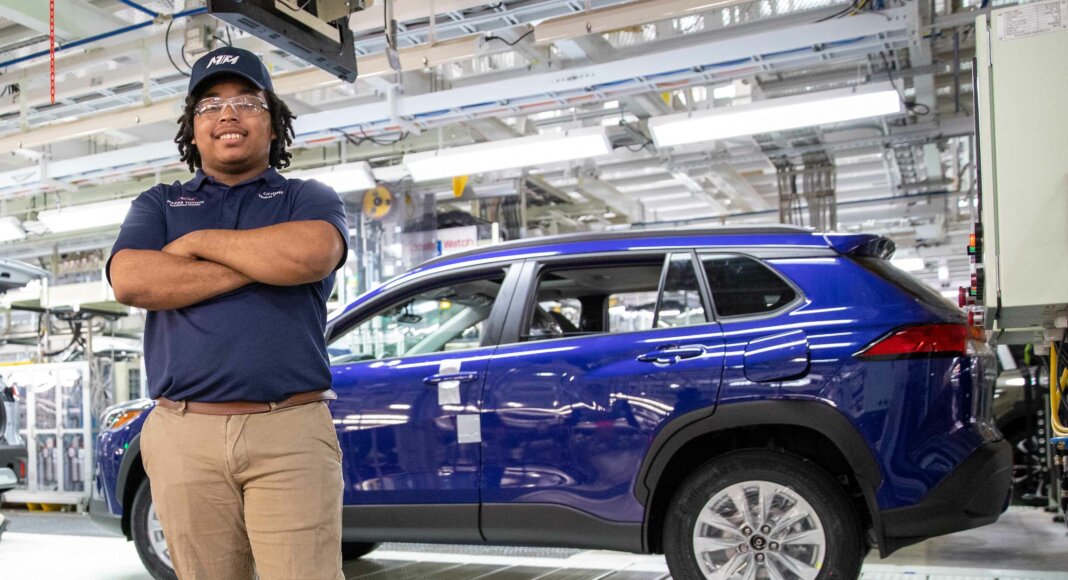 Mazda Toyota reaches 4,000-employee goal, adds production