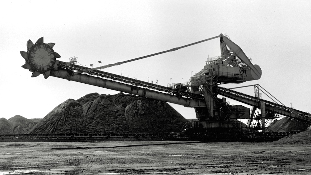 Port awards contract for new coal terminal equipment