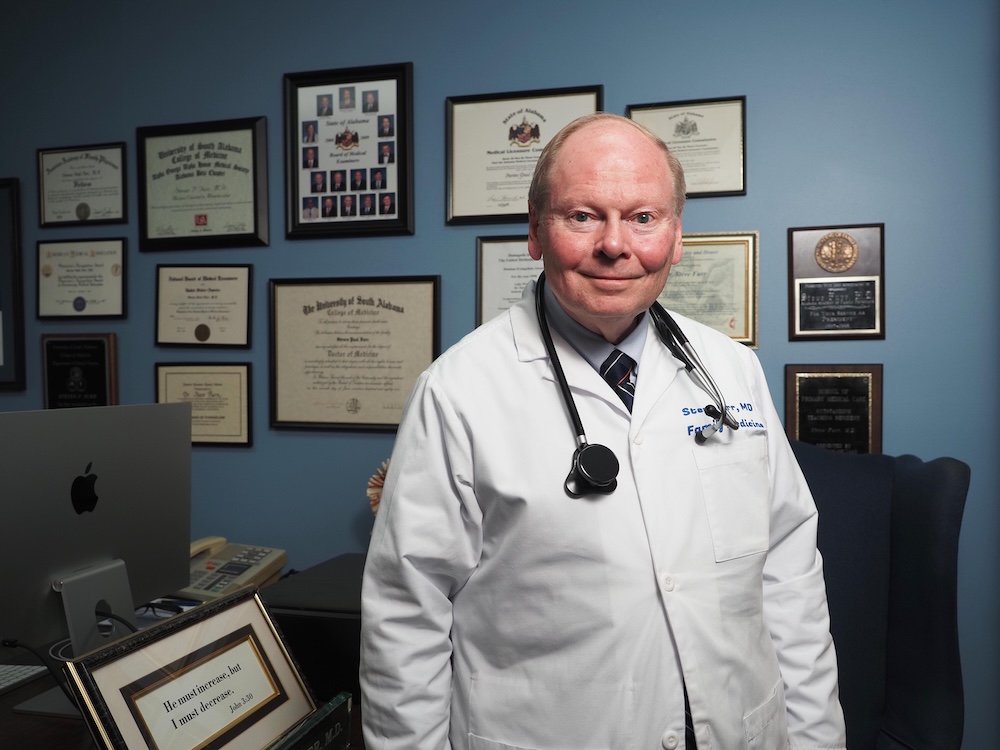 Alabama family care physician cares for his patients and those across ...