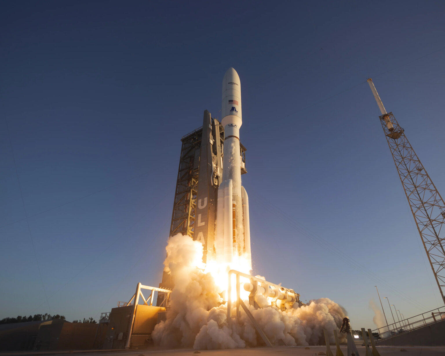 ULA launches Atlas V rocket carrying Amazon’s Kuiper 2 mission