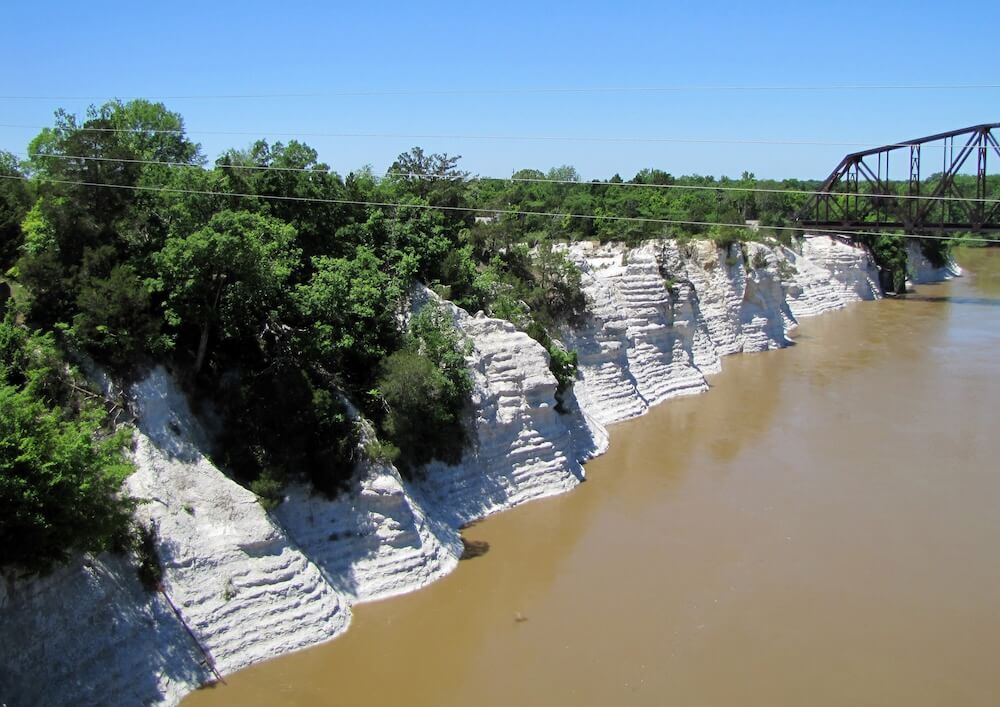 Visit a few of the lesser-known tourist sites in Alabama